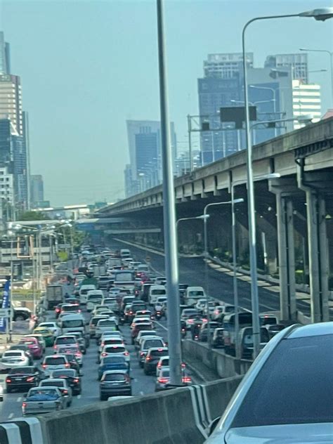Fm91 Trafficpro On Twitter 0841 น อุบัติเหตุ รถกระบะตู้ทึบ บรรทุก