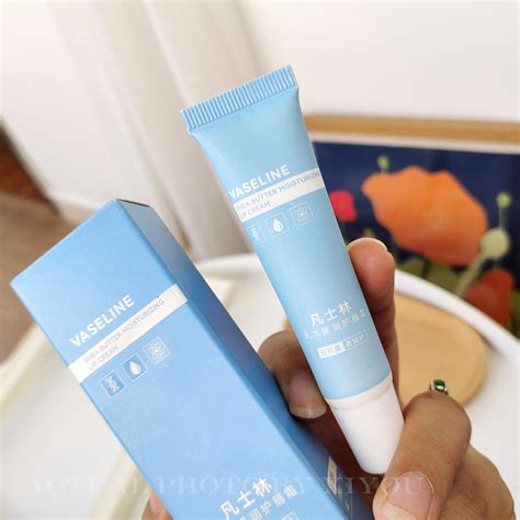 乳霜状乳木果油润唇膏15g轻盈乳霜质地 超好吸收不油腻修复打底 虎窝淘