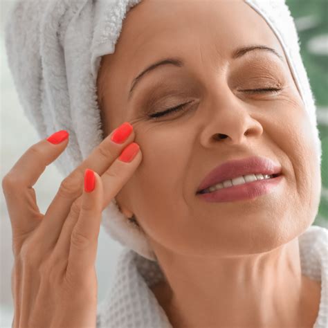 Dermatologists Share The Healthiest Step By Step Nighttime Skincare