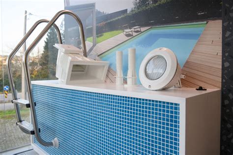 Sediada Em Amarante Com Mais De 20000m2 De Armazém De Mercadorias E Logística Própria