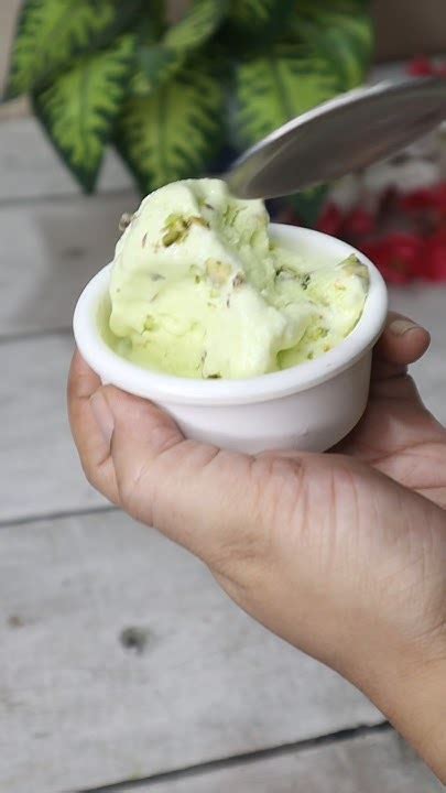 Kesar Pista Icecream 🍨 Recipe Food Ytshorts Shorts Icecream Youtube