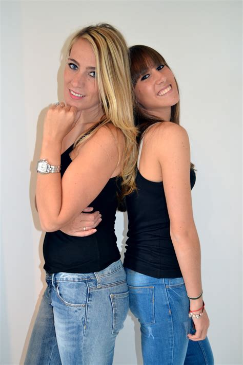 Guapa Y Elegante ¡tia Y Sobrina