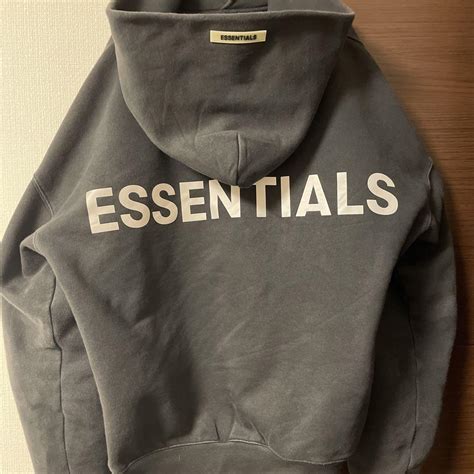 Fog Essentialsエッセンシャルズ パーカー メルカリ