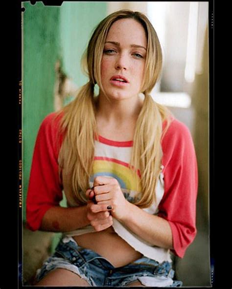Caity Lotz On Instagram “queen Caitylotz 👑😍 Caitylotz Caitlinlotz