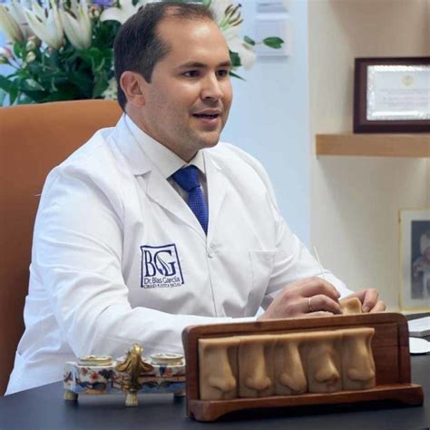 Dr Blas García Cirugía Plástica Facial