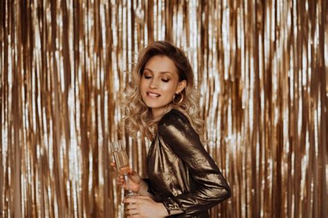 Why Do Girls Bite Their Lips Girlwithanswers