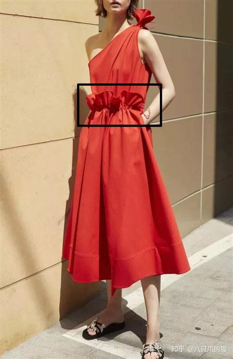 这些衣服上的褶皱到底是个什么时尚，效果不同使其魅力无处安放 知乎