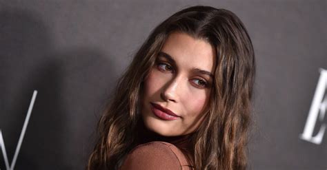 Allt Du Behöver Veta Om Hailey Biebers Senaste Blush Hack Elle