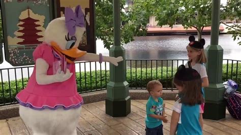 Disney Road Trip Day 4 Weird Time Share Epcot Daisy Donald Duck