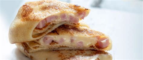 Hartige Pannenkoek Gevuld Met Kaas En Ham Alvo