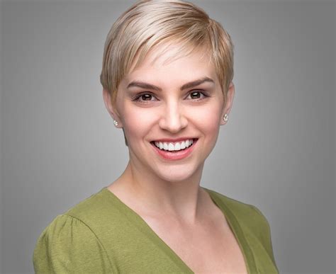 20 Best Pixie Cuts To Make Your Oval Face Stand Out Hairstylecamp