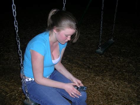 Cleavage Downblouse And Nipple Peeks Collection Vol 71 Porn Pictures