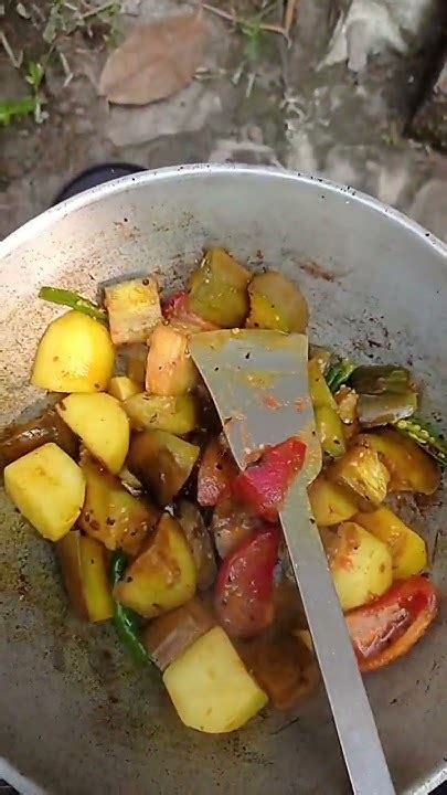 সকালে মাছ মাংস ভালো না লাগলে বেগুন এইভাবে বানিয়ে নিন Youtubeshort
