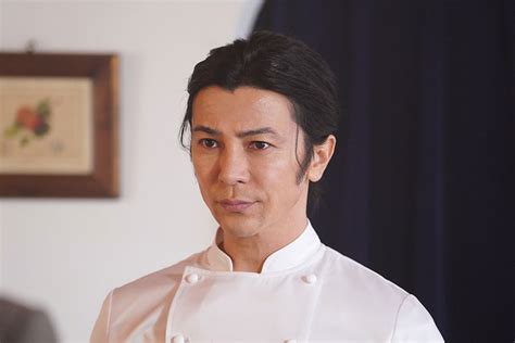 ドラマ美食探偵 明智五郎に武田真治が登場 中村倫也と マリア 小池栄子を巡り火花散らす ENCOUNT