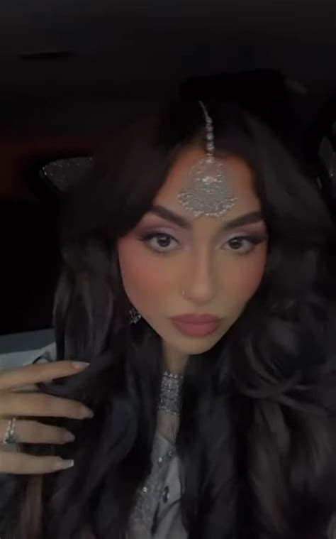 Pin On Desi Fits And Faces