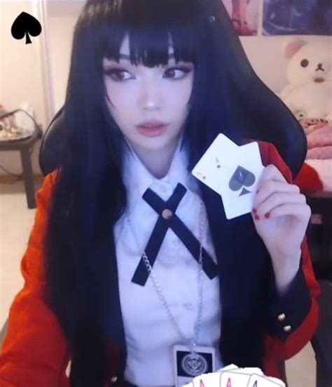 Pin On Emiru Cute Cosplay Grunge Girl Pretty Face