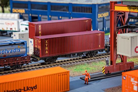 40 Hi Cube Container Xtra E Trains