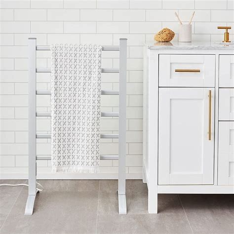 Lenoxx Standing Heated Towel Rail Vertical Warming Towel Rack Grey