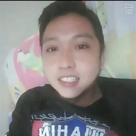 อริย์ธัช หมื่นสายญาติ Guaunza • Threads Say More