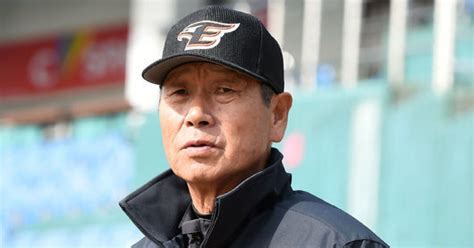 프로야구 개막 김성근 한화 감독 선발 흔들리면 1회에도 바꾼다