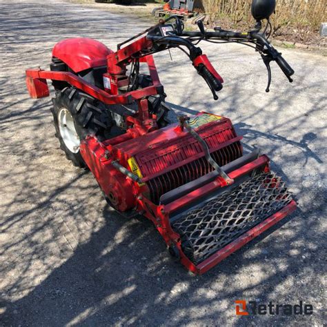 Myytävänä Nibbi traktor med redskaber / Nibbi tractor with tools ...