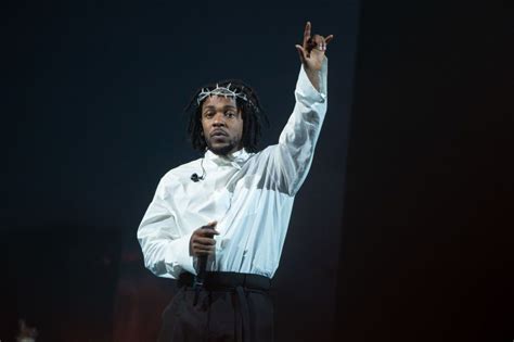 The Story Behind Kendrick Lamars Crown Of Tiffany Co Thorns