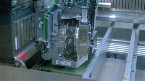 Automatic Smt Pick And Place Machine Assembling Printed Circuit Board