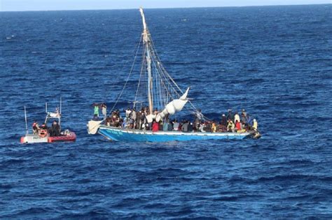 Unos 200 Inmigrantes Llegan Florida Luego Del Rescate De Balseros El