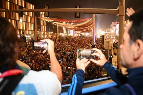 بالصور قطر تحول ختام كأس العالم إلى كرنفال مبهر في درب لوسيل التلفزيون العربي