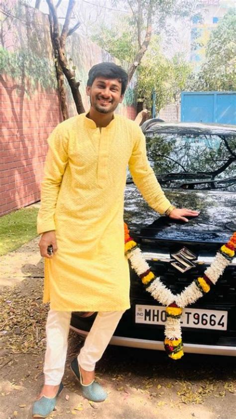 ‘मन उडू उडू झालं फेम अभिनेत्याने खरेदी केली आलिशान कार Ajinkya Raut