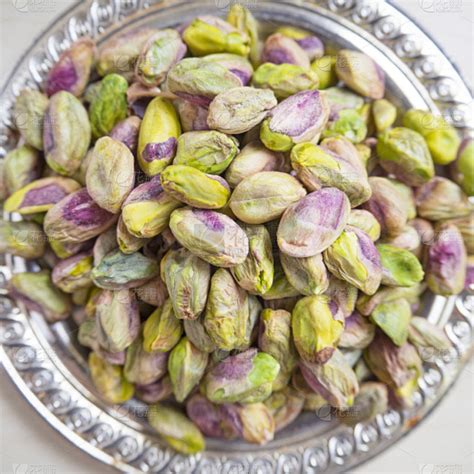 坚果开心果餐盘高视角素食古典式生食纤维维生素金属