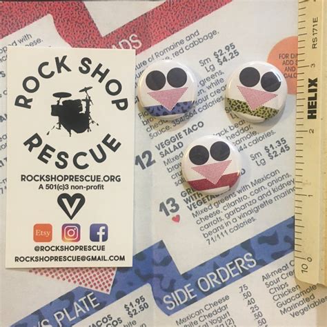 Macheezmo Mouse Button Pin Badge Portland Oregon Pdx Restaurant Menu Boss Sauce Set Of 3 Metal