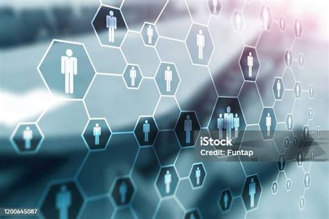 소셜 네트워크 사람 아이콘입니다 흐릿한 사무실 배경에 대한 Hr 인사 보편적 인 배경 화면 2명에 대한 스톡 사진 및 기타 이미지 Istock