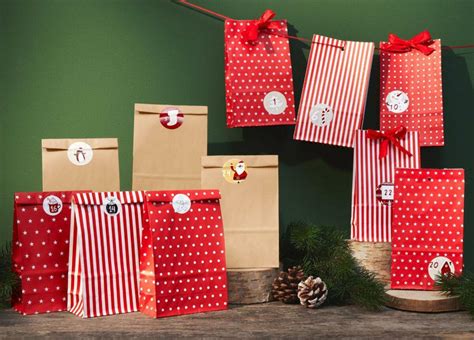 Adventskalender Set Von Woolworth Ansehen