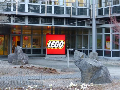 LEGO bleibt im Technopark – B304