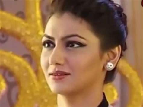 Kumkum Bhagya Spoiler Pragyas Hot Look Leaves Abhi Stunned And Tanu