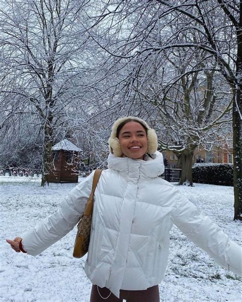 It Girl Winter Aesthetic Winter That Girl Aesthetic Cold Snowy