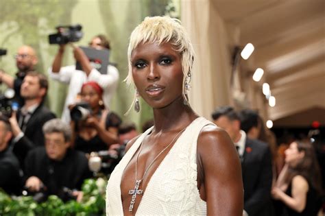 Jodie Turner Smith Debuts Striking Blonde Look At 2024 Met Gala Us Weekly