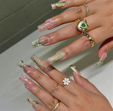 Creds Setsbysenia In Green Nails Gel Nails Unique Acrylic Nails