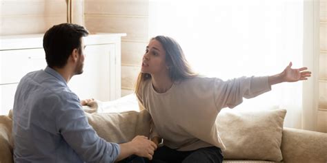 12 Warning Signs Your Marriage Is Over According To Experts Ada Jennifer