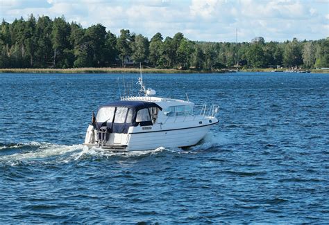 Waarom Een Omvormer Handig Is Voor Je Boot Avonturen De Groene Bocht