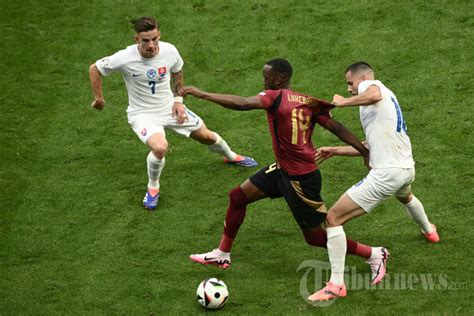 Euro 2024 Gol Dianulir VAR Belgia Kalah Lawan Slovakia Foto 9
