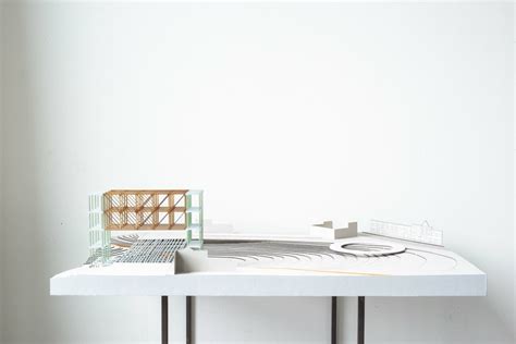 Primary Structure Gate Building