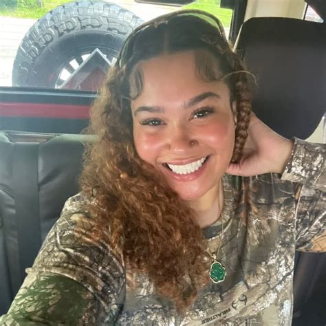 Ari2xottic • Threads Say More Ari2xottic • Threads Say More