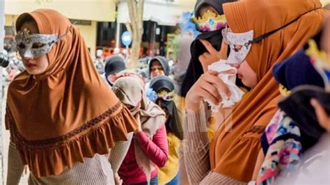 Wisata Seks Halal Di Puncak Bogor Terbongkar Video Testimoninya