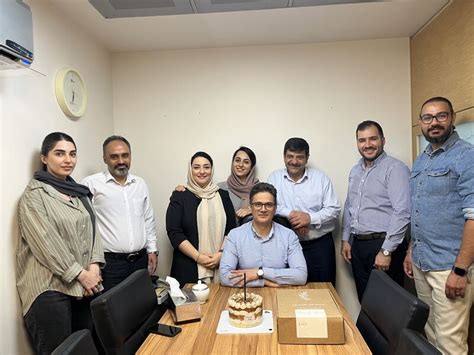 Sepideh Farokhi On Linkedin اولین عکس تیممون به بهانه ی تولد همکار