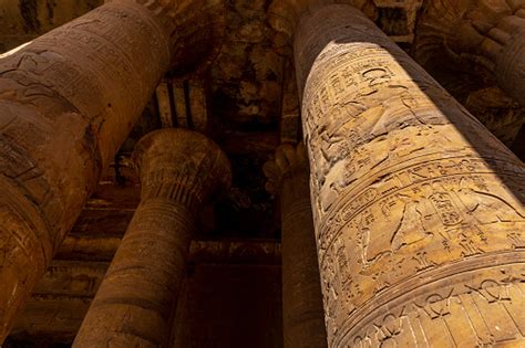 Edfu에 Edfu 사원의 고 대 열 이집트 0명에 대한 스톡 사진 및 기타 이미지 0명 건축 건축물 Istock