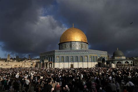 Eid Al Fitr Celebrations Around The World Religion News Al Jazeera