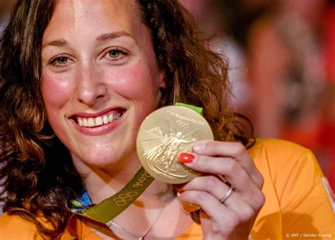 Voormalig Olympische Kampioene Elis Ligtlee Vecht Tegen Borstkanker