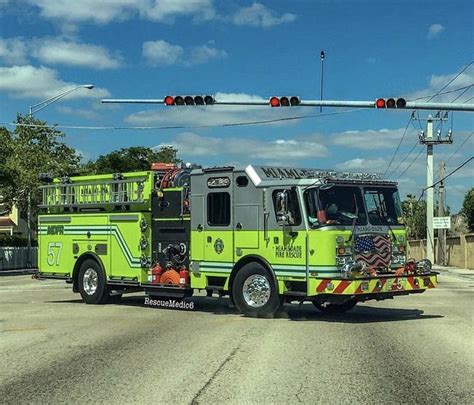 Pin By Harry Jobling On Trucks Fire Trucks Pictures Fire Engine
